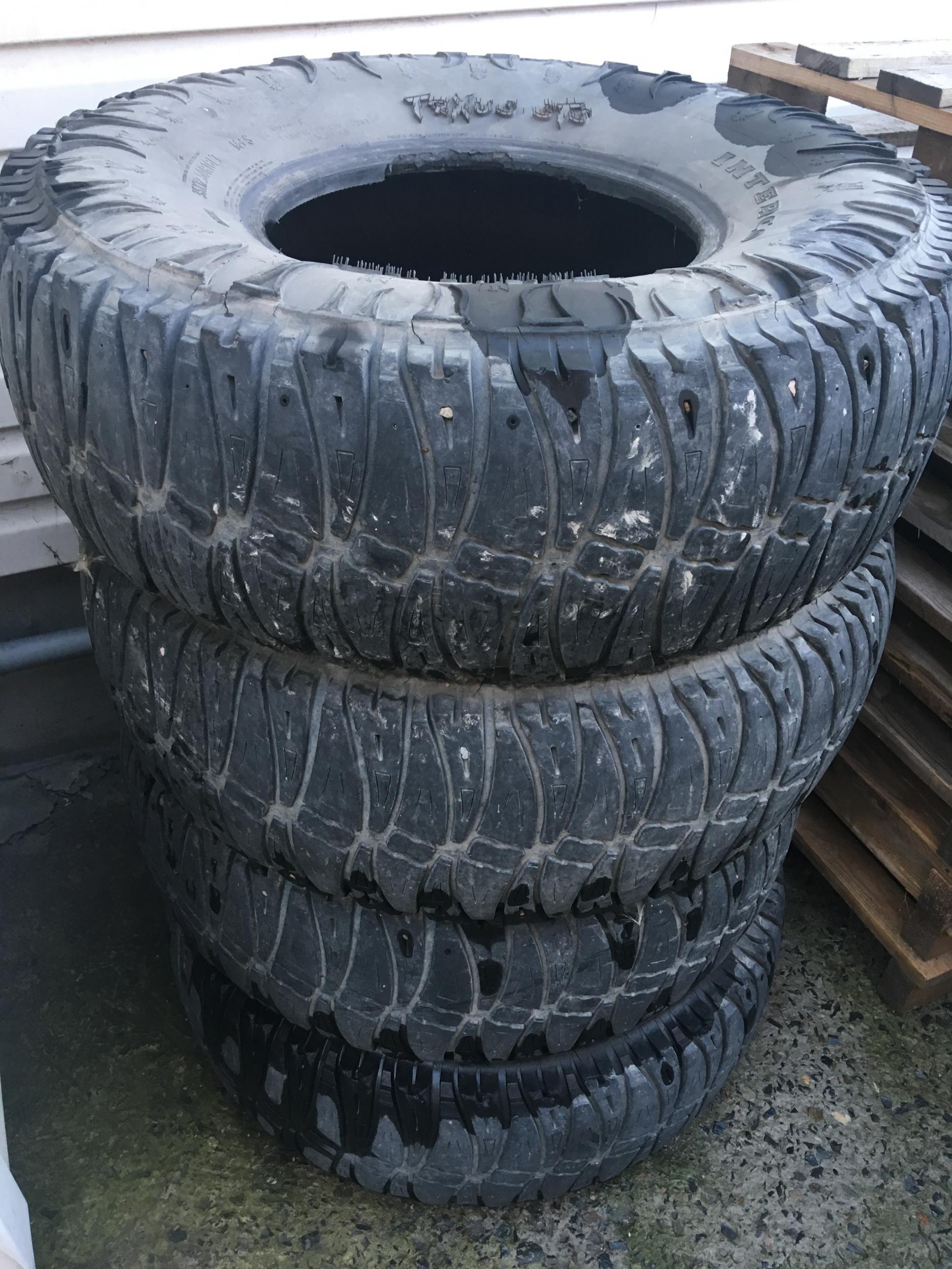 На "докатки" Interco Trxus STS 35x12,5x16 LT - Подарю - Обменяю ...