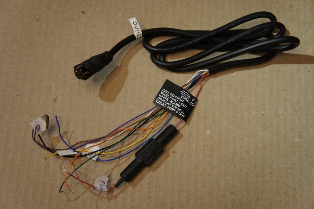 GARMIN® 010-10513-00 кабель питания и данных NMEA - для коммутации к ...