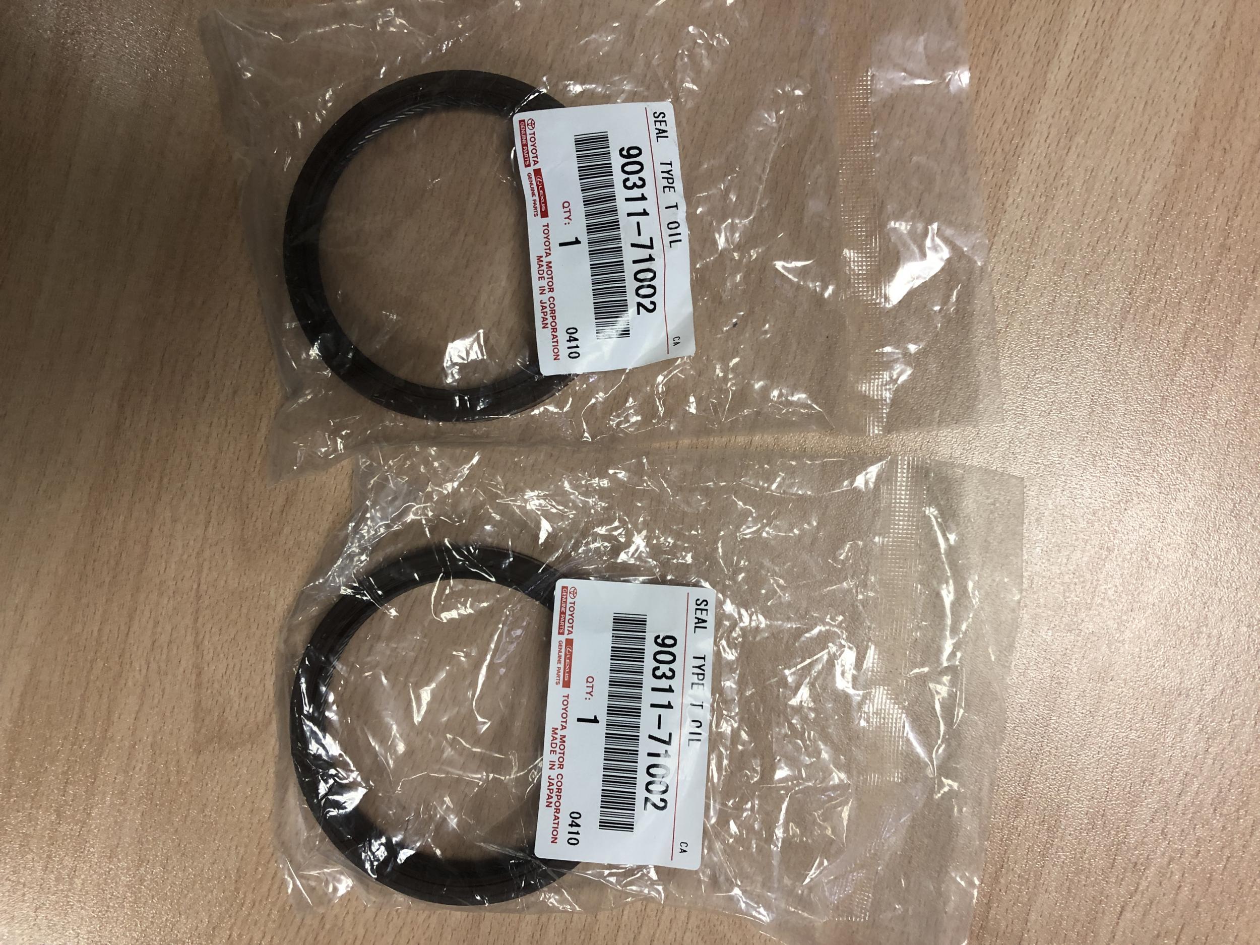 Продам Сальник Toyota 9031171002 - 2 шт - Двигатель, трансмиссия ...