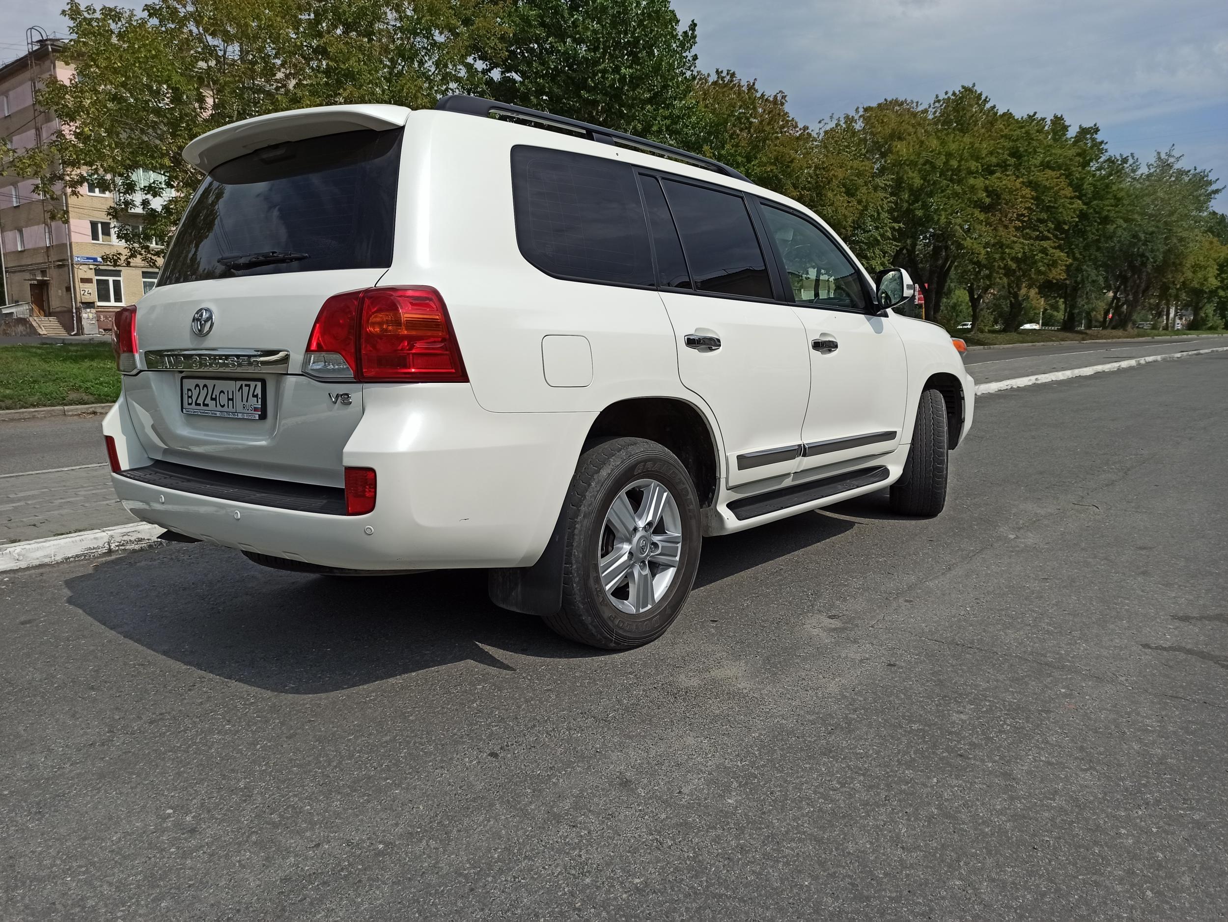 TOYOTA LC200 2014 (ресталинг) бензин - Продажа Авто - Форумы Land ...